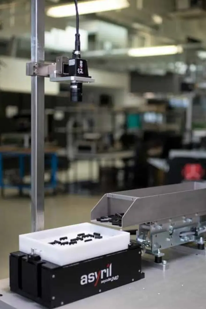 Asycube Flexible Feeders for Robotic Part Feeding